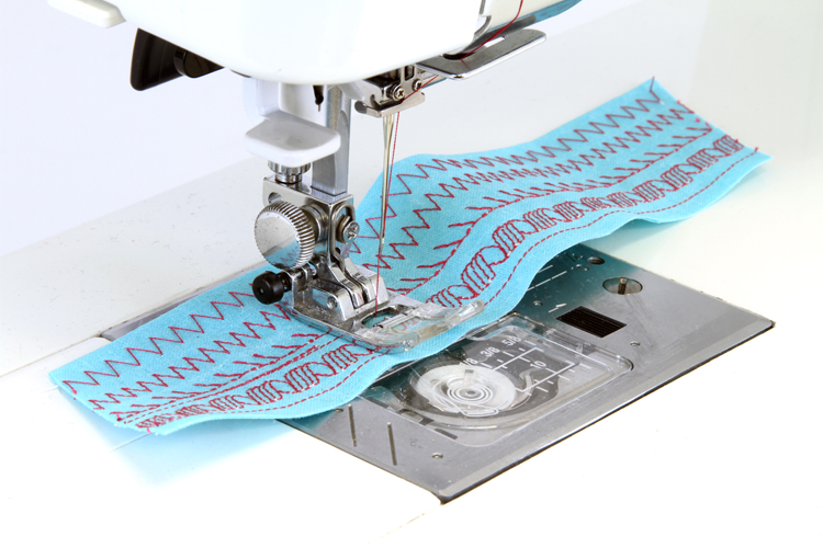 Janome Memory Craft 6500P Professional Sewing Machine Great Condition ...